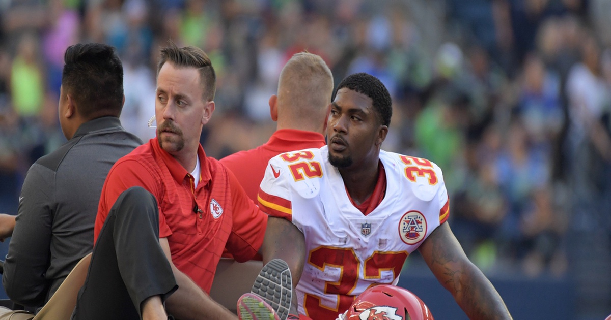 SportsBlog :: Glenn's Sports Gallery :: Spencer Ware Tears PCL