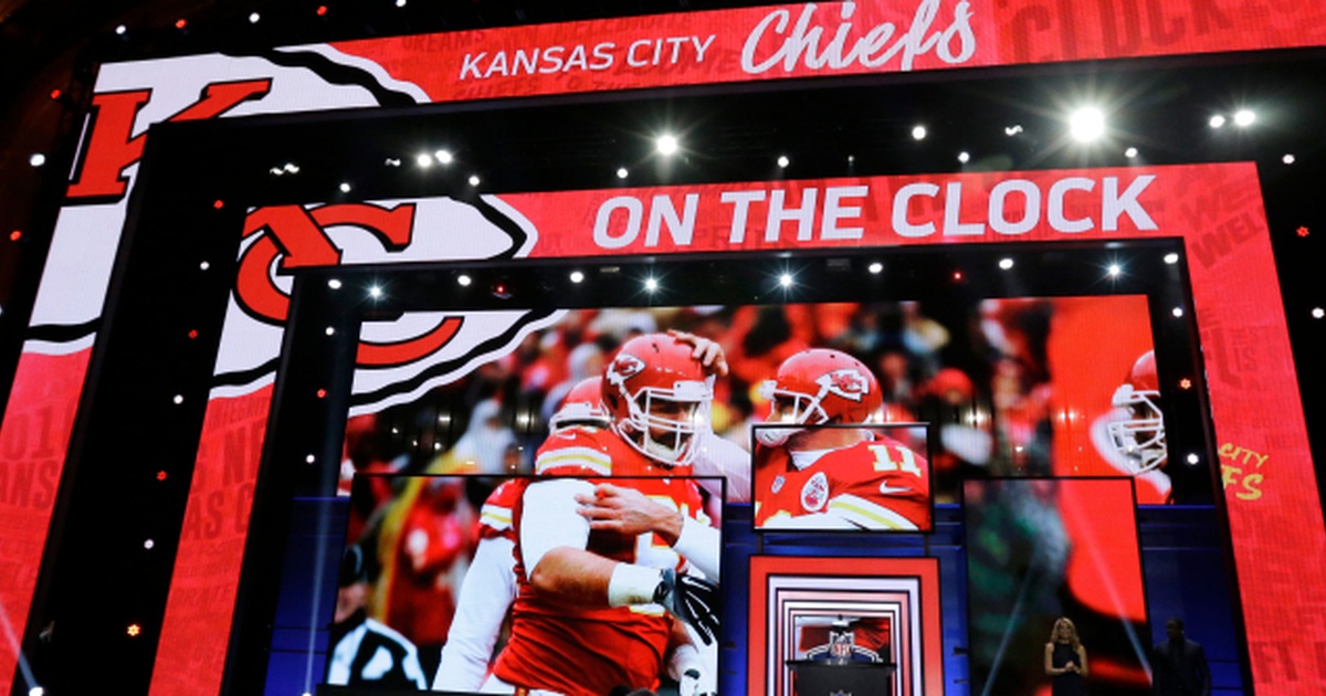 SportsBlog :: Sea of Red Nation :: Which position should the Chiefs ...