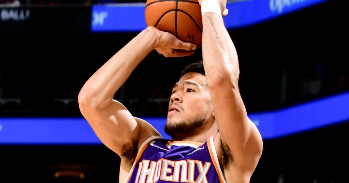 SportsBlog :: King Tunis Sports :: Booker's 48 Propels Suns Over Spurs