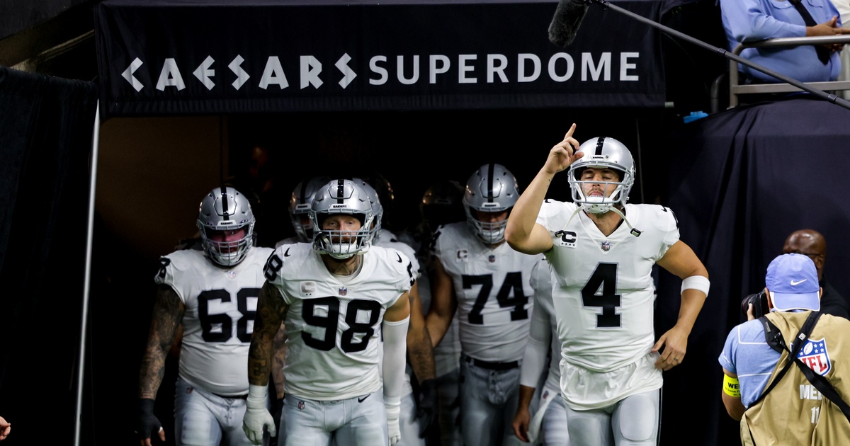 SportsBlog :: NFL Hype Beast :: 3 takeaways from Derek Carr signing ...