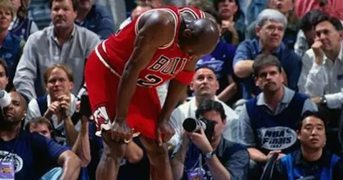 SportsBlog :: Smitty's Sports Machine :: 20th Anniversary of "The Flu Game"