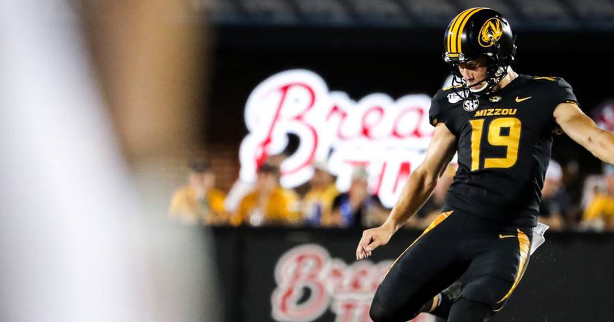 SportsBlog :: Smashville Sports :: Tennessee Titans: Finding a new kicker