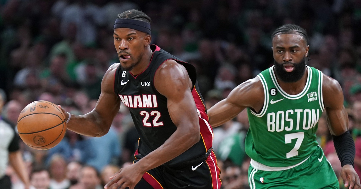 SportsBlog :: From the Obstructed Seats :: The Obstructed Eastern ...