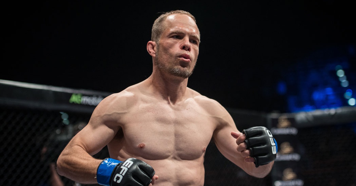 SportsBlog :: StepUpMMA's Blog :: LOURENS BOTES CALLS IT QUITS