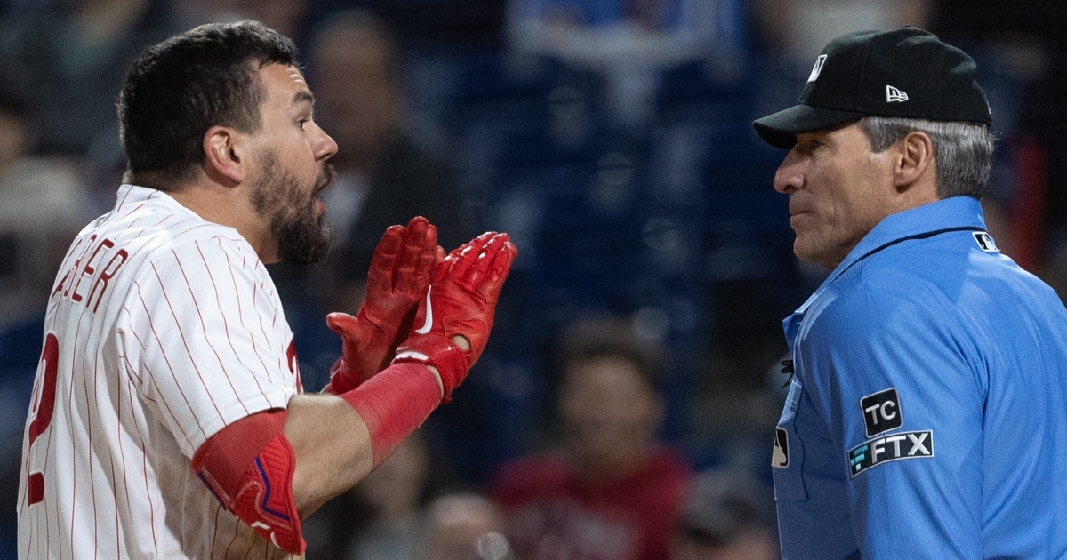 SportsBlog :: Ben's Hot Takes :: Everyone's least favorite umpire ...