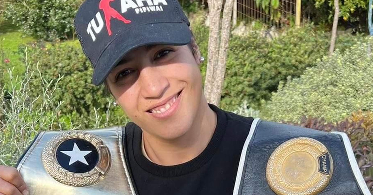 SportsBlog :: Boxing News New Zealand :: Two Maori women climb Boxing ...