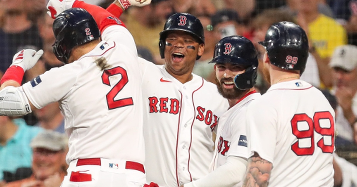 SportsBlog :: The Fourth Base Zone: Where your always safe at home ...