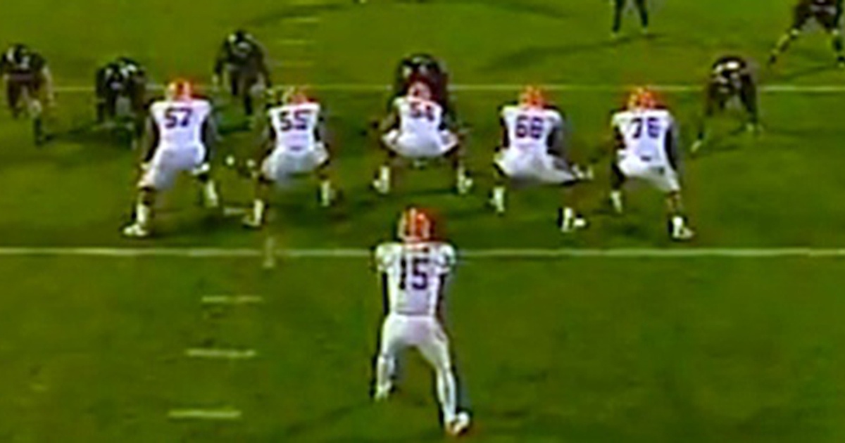 SportsBlog :: LoveToSPORT :: History of quarterbacking