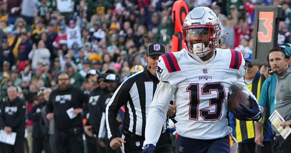 SportsBlog :: PatsBuzz :: Patriots: Five Intriguing Position Battles to ...